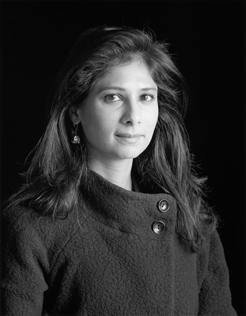 Books - Economists - Mariana Cook